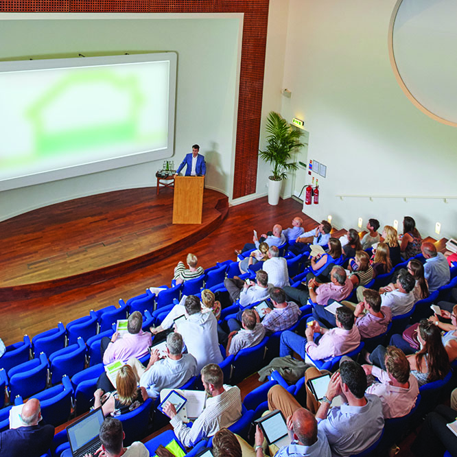 Lecture Theatre Hire Cambridge | 1 -140 Attendees