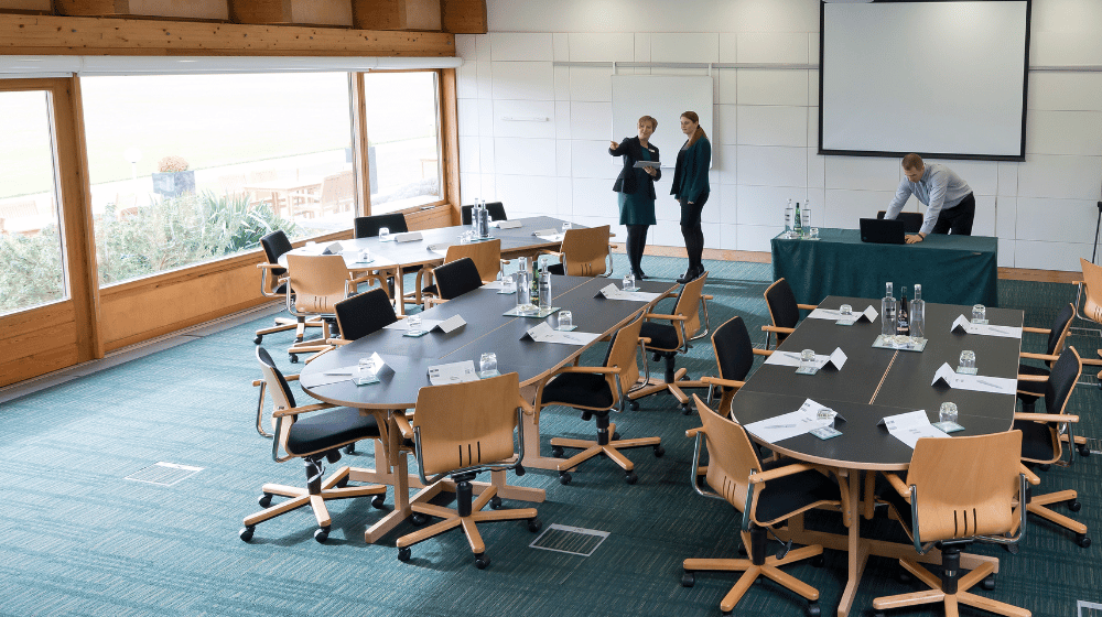 7 Tips and Tricks to Keep Your Delegates Engaged | Møller Institute